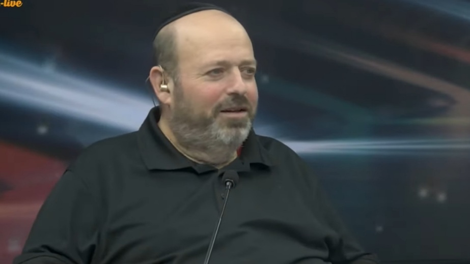 קאמבק מוזיקלי דדי גראוכר וחברים באולפן מוצ”ש חי הרדיו של מנחם טוקר
